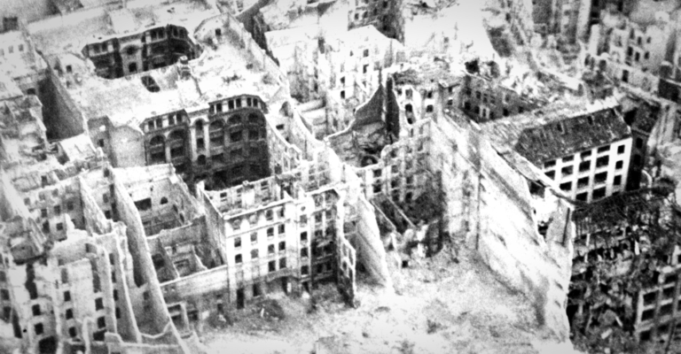 1943 Berlin Blitz - Time & History